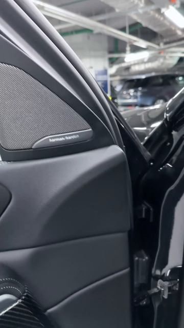 BMW X6 40d в комплектации M Sport '2025 года