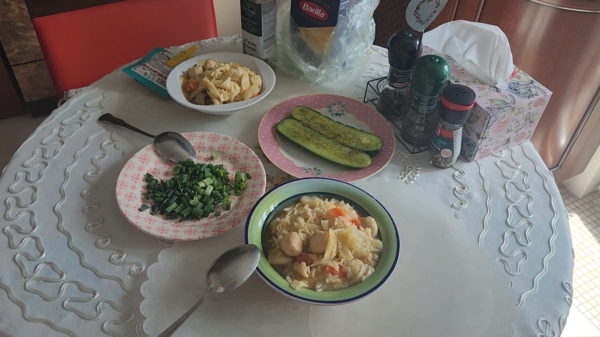 Наши будни с бешбармаком и морскими свинками Улли и Пулли 👍 👌 😀