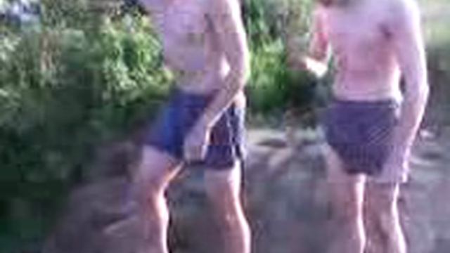 два придурка