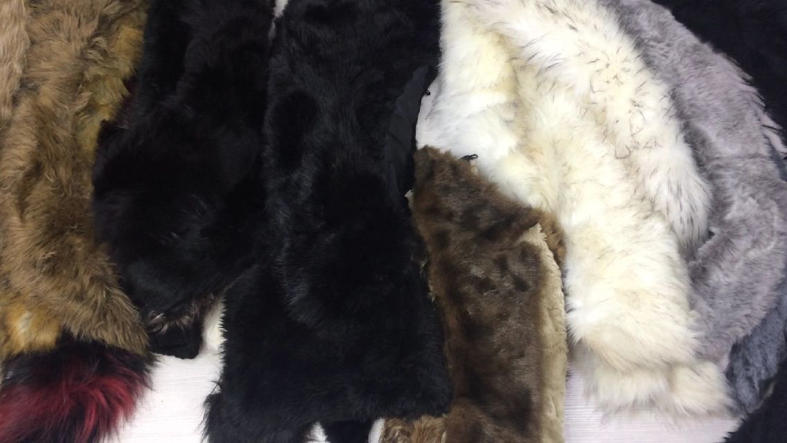 с430.1. Воротники мех