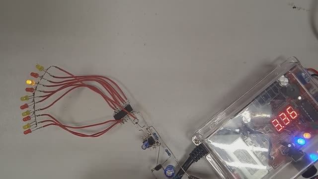 Простая электронная рулетка.