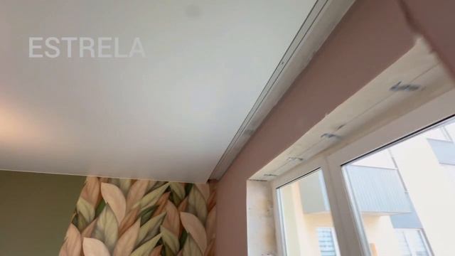 Матовый натяжной потолок с нишей