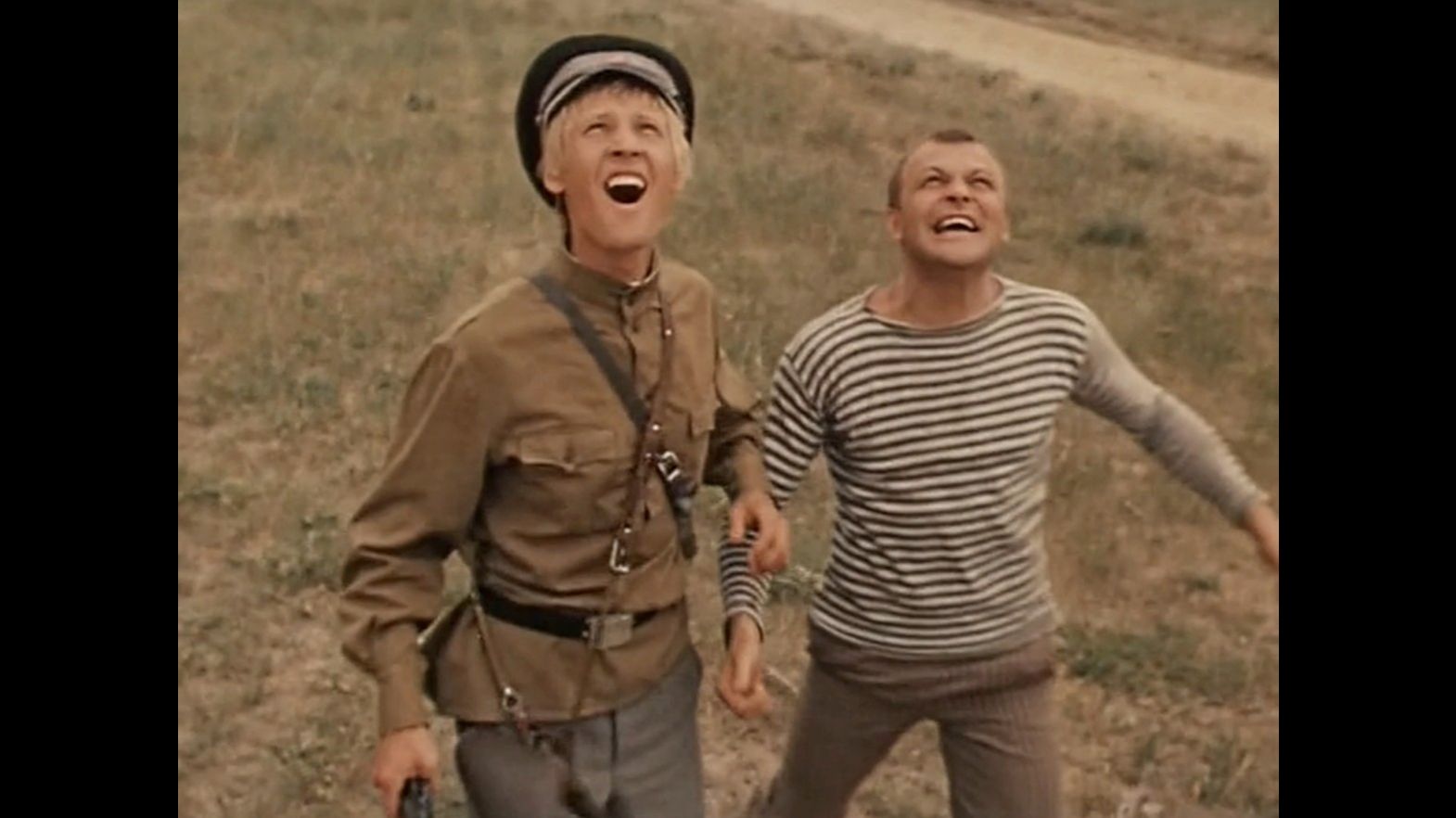 Ты где... июль!? Фрагменты из фильма "Зелёный фургон". 1983 г.