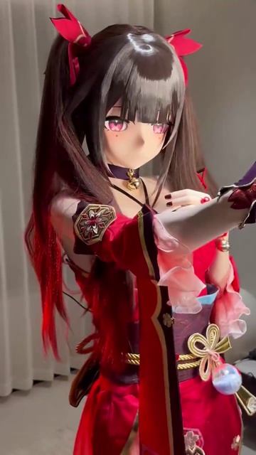 Кигуруми-косплэй Искры из Honkai: Star Rail.