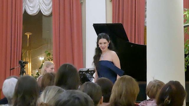W. A. Mozart — «Venite, inginocchiatevi» opera «Le nozze di Figaro» Anastasia Kradènova — soprano