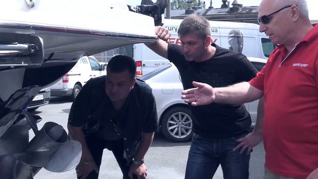 Sea Ray Sundancer 280 - Прогулочный катер. Часть1. Знакомство и спуск на воду.
