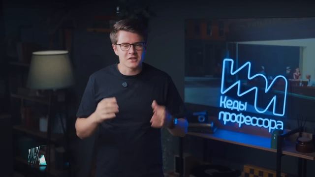 Илон Маск: бесплатное жилье, каждой семье по роботу и Grok 5 в 2026 году