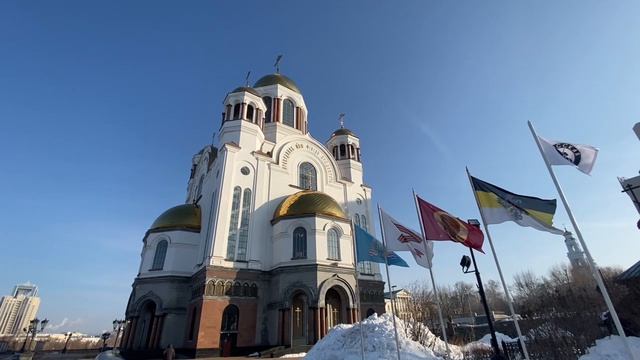 Сим знаменем победим!