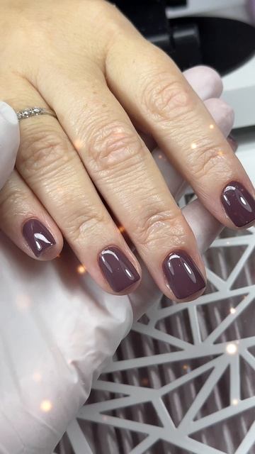 Коррекция ногтей гелем, время выполнения 60 минут