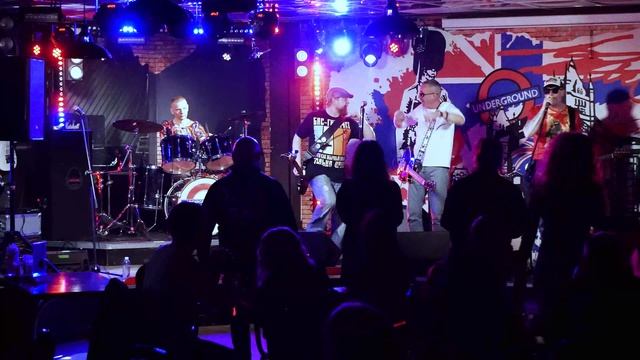 2026-03-21 - Группа «ЭйHey» - Punk-Not-Dead-Fest в клубе «Биг Бен»