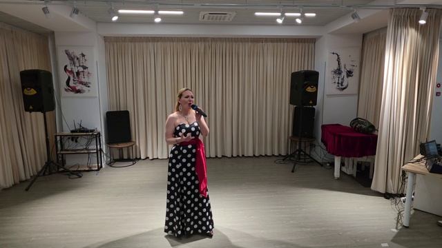 02. Женщина которая любит