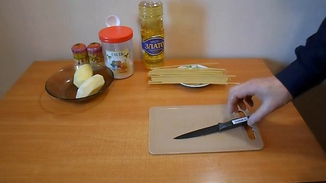 Суп лапша с кроликом который едят  все и еще просят добавку.