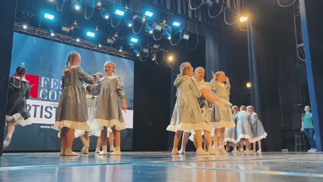 Дружба навсегда.Студия танца "Карамель"