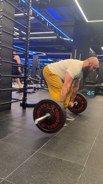 Мощностная тяга штанги в наклоне без паузы вверху, с паузой внизу