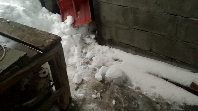 2. Весна, снег атакует)