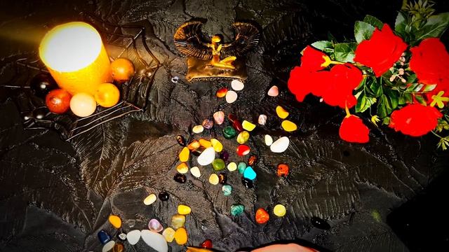 💥ГАДАНИЕ НА КАМНЯХ ☝️КАКОЕ ПОСЛАНИЕ СПЕШИТ К ВАМ ОТ ВСЕЛЕННОЙ ❓💫✨