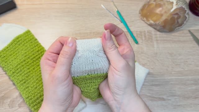 #СВЯЖЕМ ВМЕСТЕ СО МНОЙ# НОСКИ /  ЗАКРЫТИЕ МЫСКА ИГЛОЙ