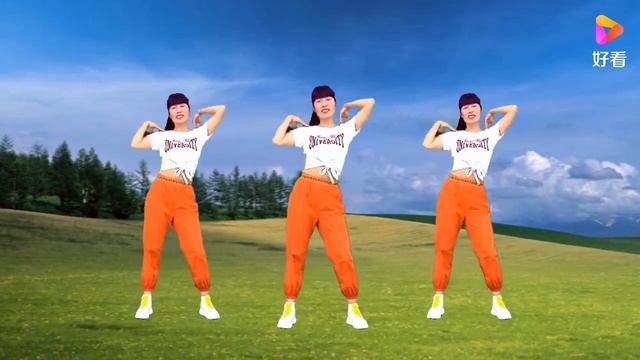 《姑娘别等了》《想着你亲爱的》《一朵情花开》串烧健身操