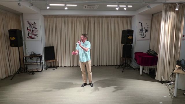 14. За окошком вишня