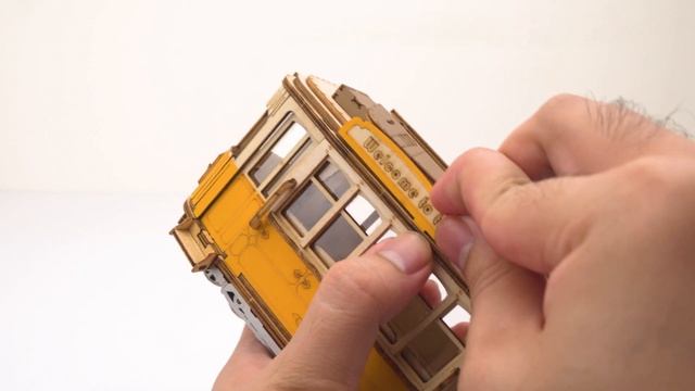 Деревянный конструктор Винтажный Трамвай от Rolife TG505