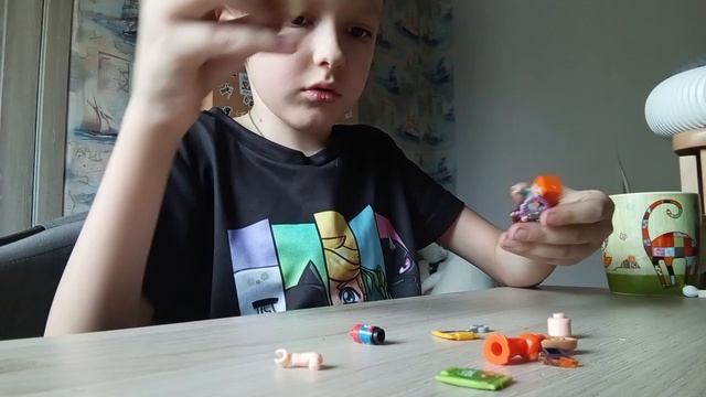 Какая-то посылка...