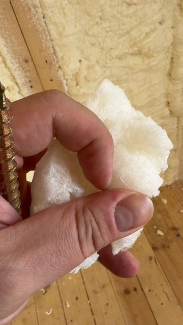 Утеплитель из баллонов … стоит ли брать?