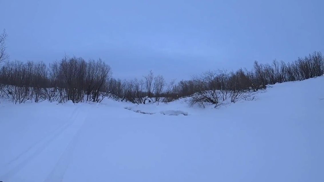 Рыбалка на озере. Трофейный окунь...