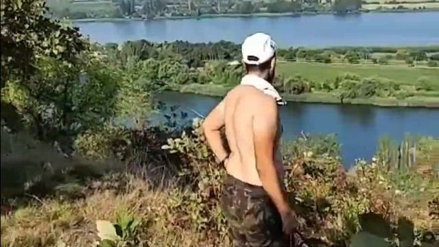 Индейцы на тропе горы