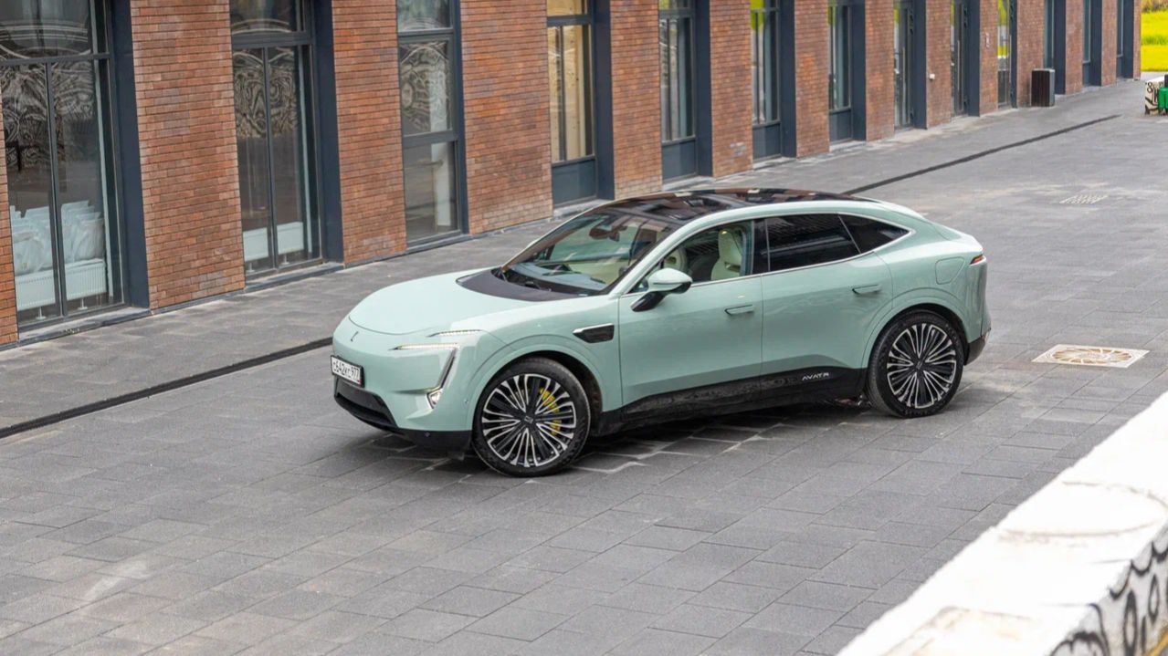 Avatr 11 — Tesla отдыхает? 578 л.с. и 625 км запаса хода!