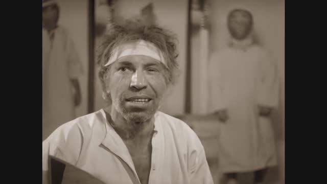 Эх, яблочко! Исполняет Шариков. Фрагменты из фильма ″Собачье сердце″. 1988 г.