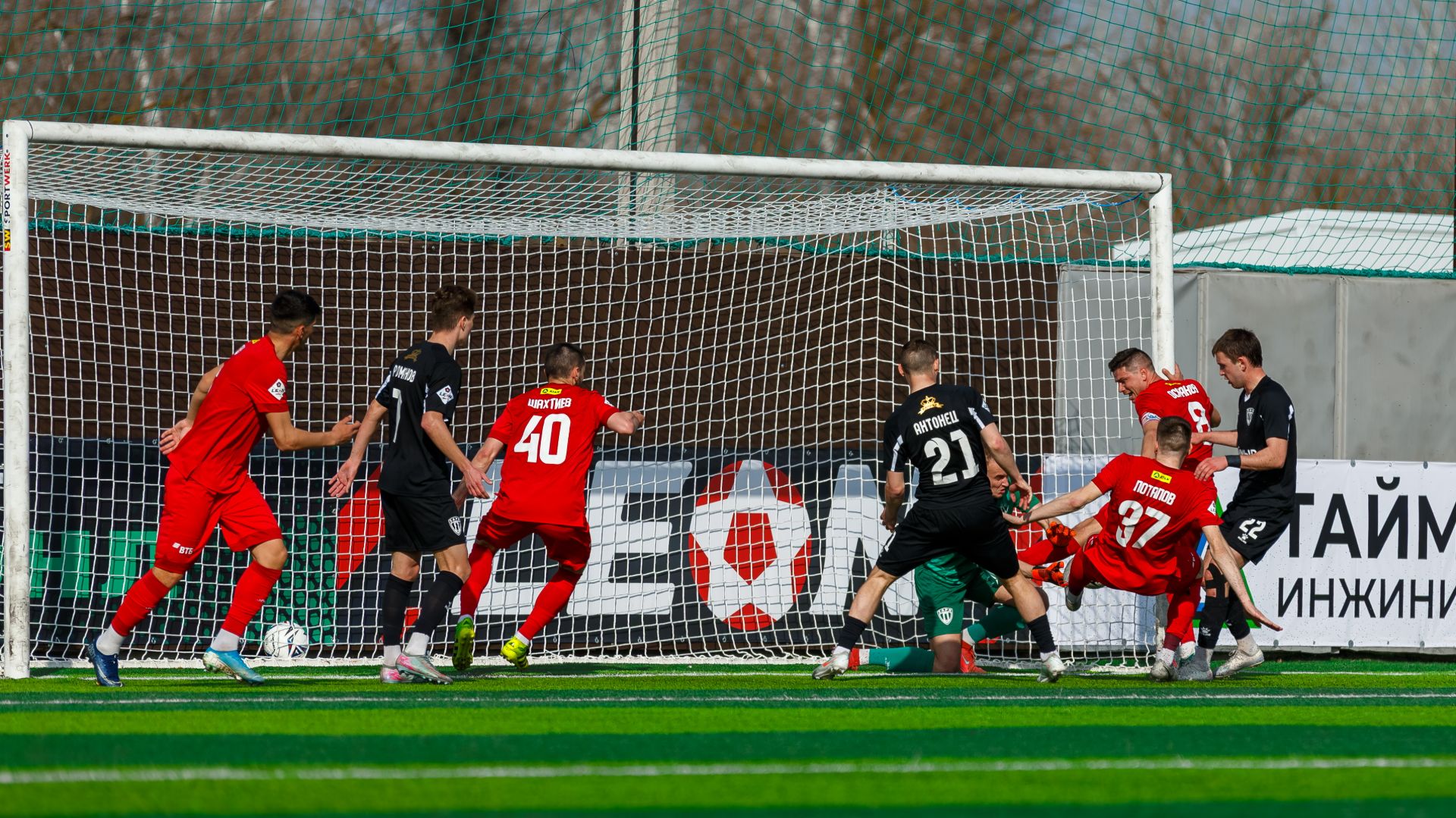 LEON - Вторая лига Б, группа 1. 1-й тур. «Заря» (Луганск) – «Севастополь» 1:4. Видеообзор