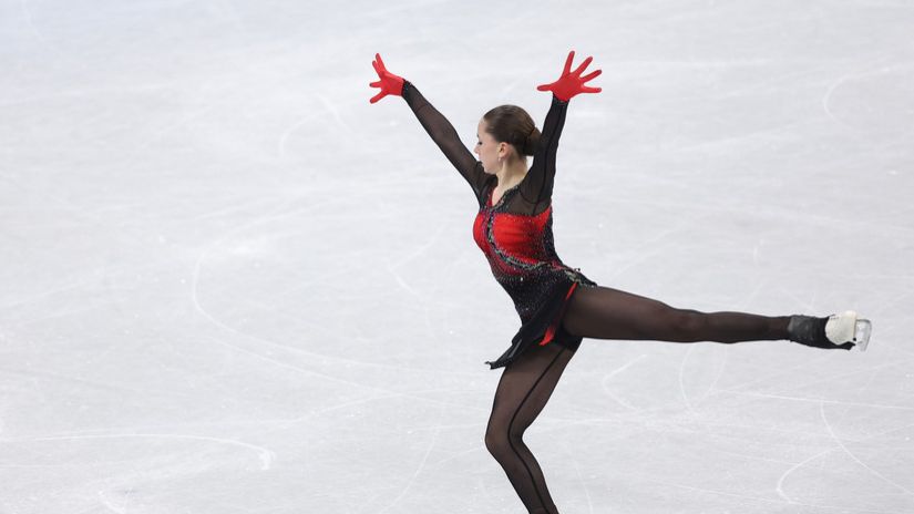 Камила Валиева и Александр Энберт. Никита Кацалапов и Виктория Синицына.