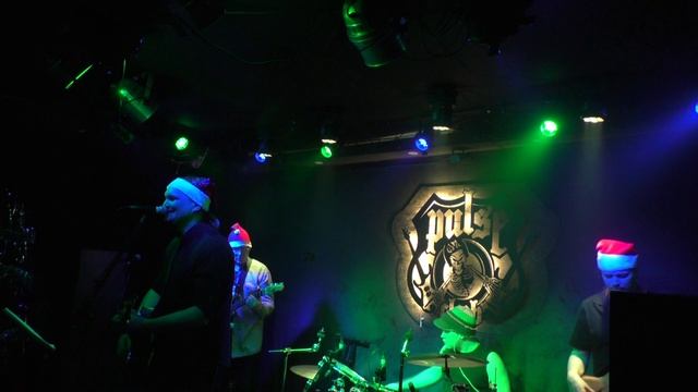 04_Париж_2025_12_27