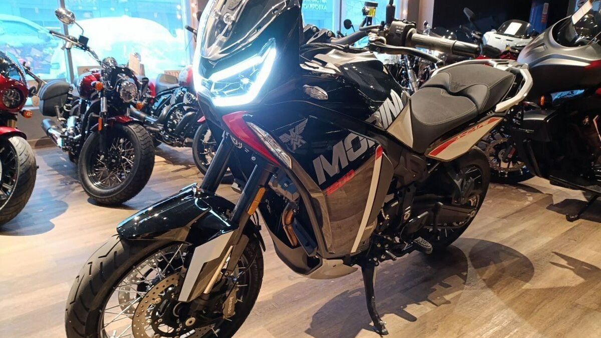 Презентация мотоцикла Moto Morini X-CAPE-1200 - Италия