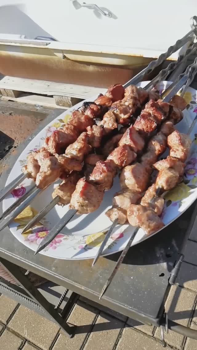 Весенний шашлык жарится 12 минут shorts