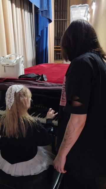 Полина за кулисами. Polina behind the scenes.