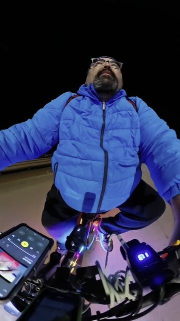 Уделали полноприводный самокат на среднем подъёме