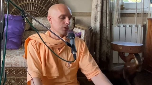 Два взгляда Кришны. Мадана-мохан прабху