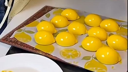 Лимоны, на вкус как лимонное джелато из Италии с тонкой корочкой хрустящего шоколада 🍋😋