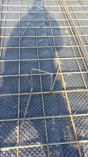 Подготовка к заливке плитного фундаменте 400 мм в п. Заозерье по проекту «Богатырь», 2 этажа 174 м2