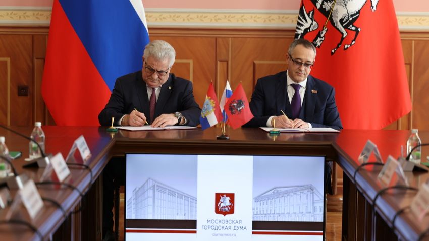 Подписано Соглашение о сотрудничестве между Самарской Губернской Думой и Московской городской Думой