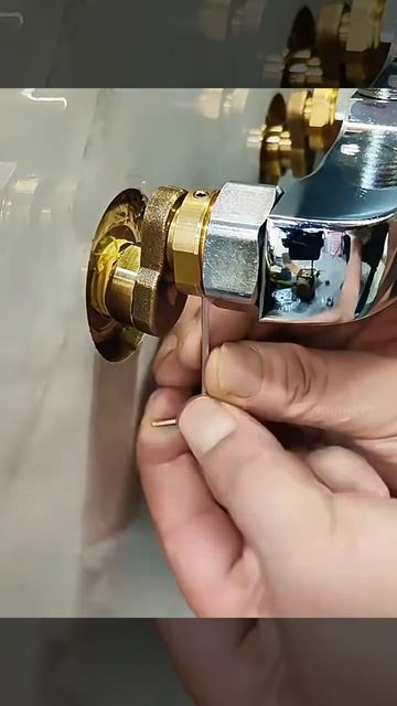 Регулируемый адаптер для смесителя из латуни