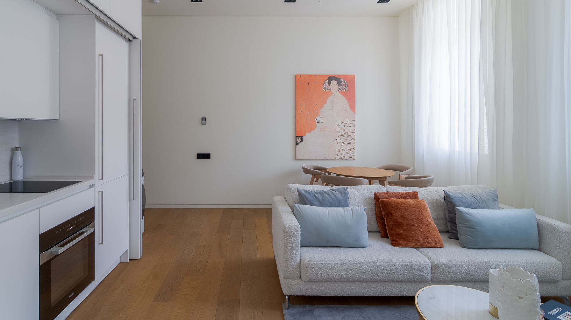 Дизайнерские апартаменты в элитном ЖК! Аренда 2-комнатных апартаментов, 50 м² (ID 46644)