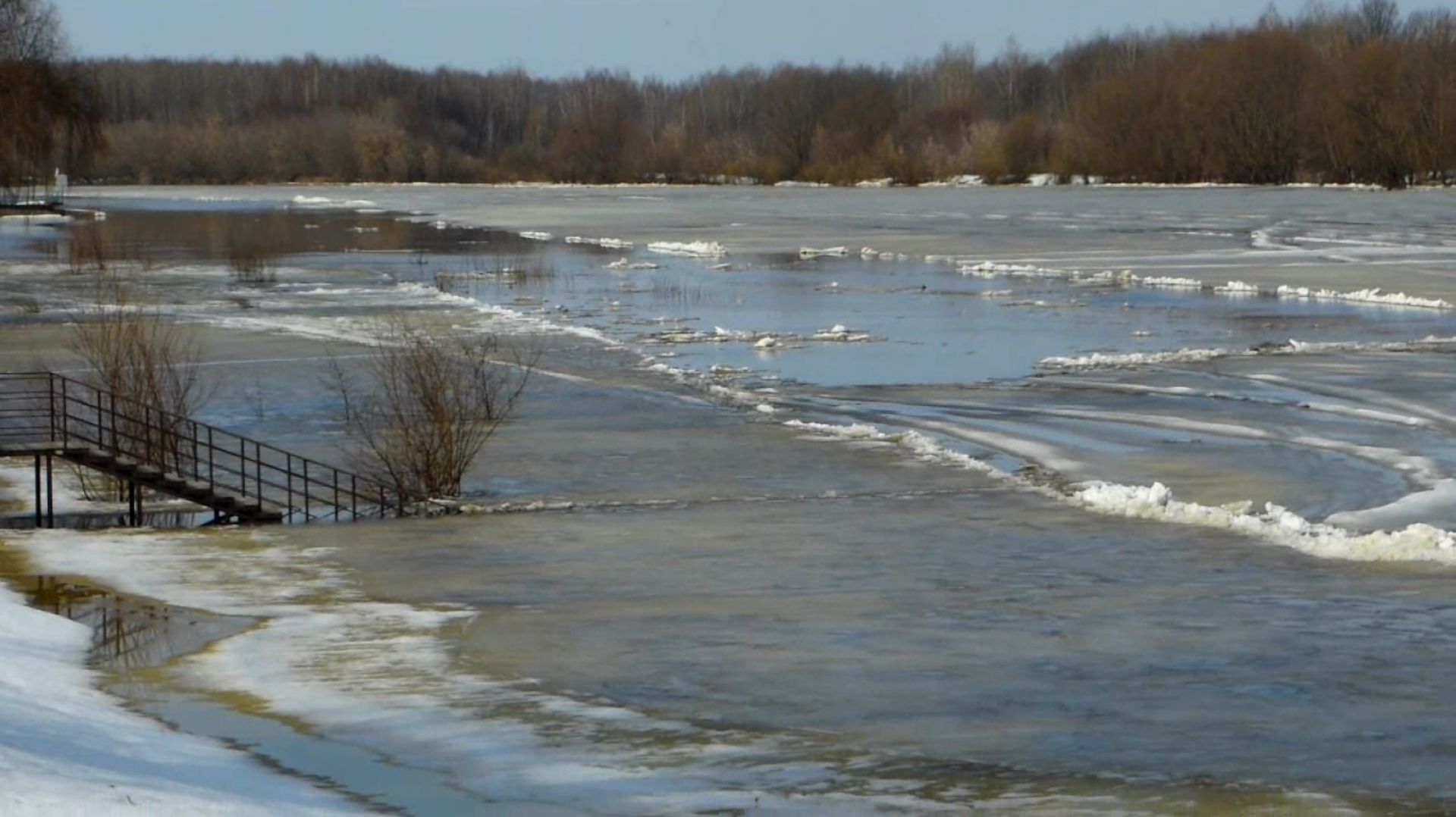 Ледоход на Клязьме около города Гороховец. Съемка 28.03.2026