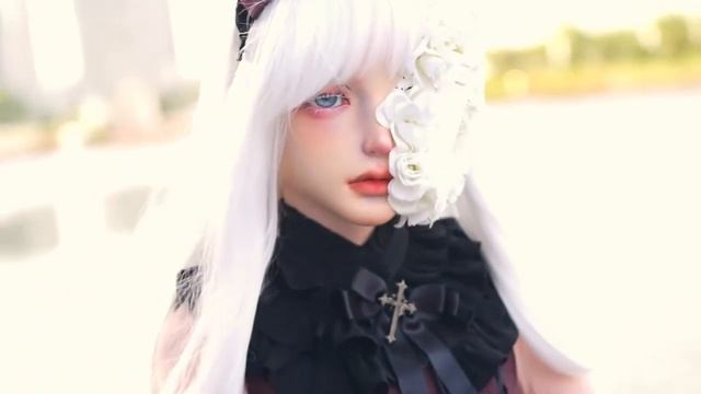 Gothic-style oneeyed Kigurumi Doll