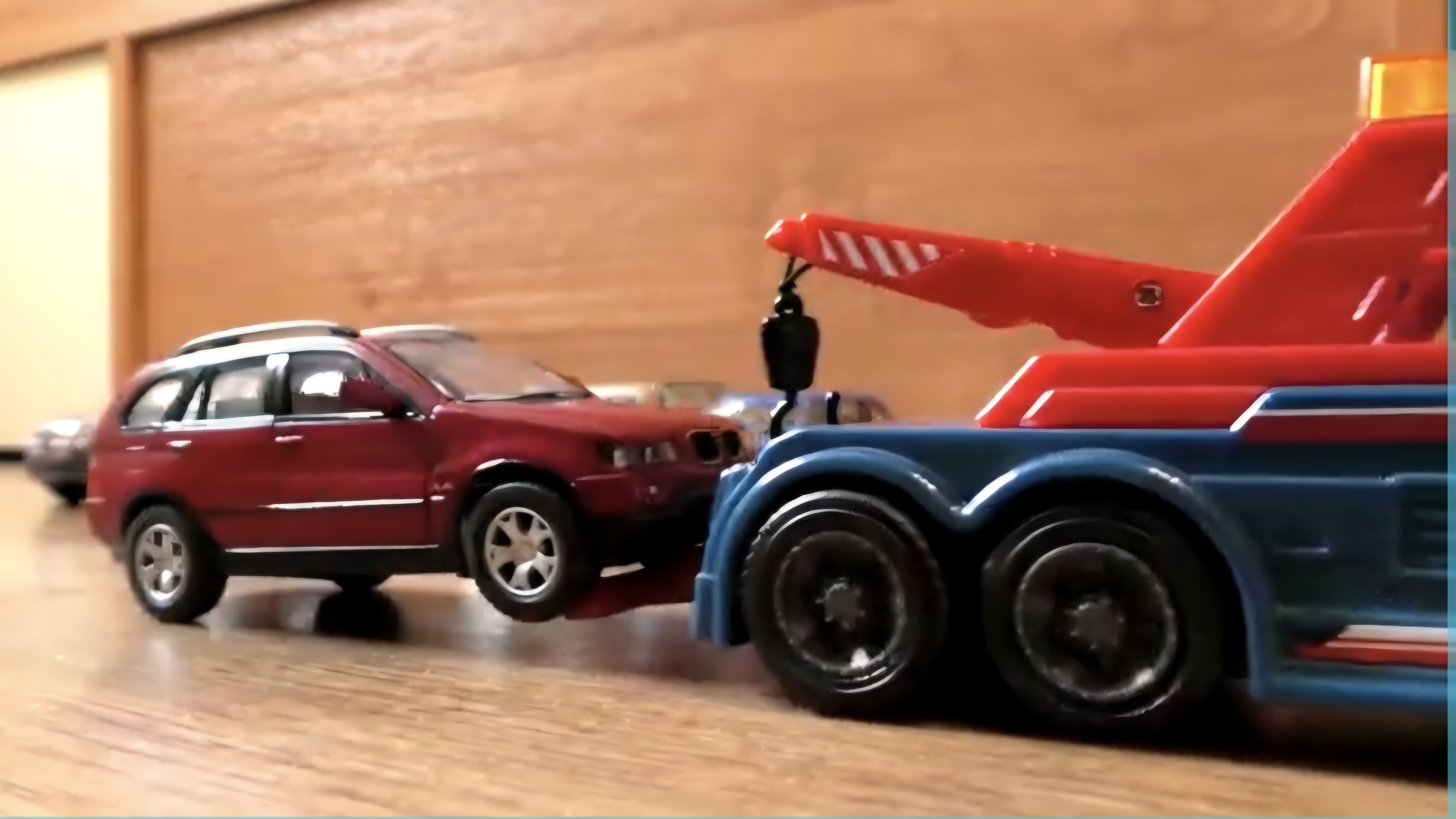 МУЛЬТИКИ ДЛЯ МАЛЬЧИКОВ ПРО МАШИНКИ.  ПЕРЕВОЗКА ИГРУШЕЧНЫХ МАШИНОК. МУЛЬТФИЛЬМЫ ДЛЯ ДЕТЕЙ.