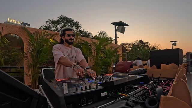 Хаус и Саксофонист Syntheticsax & Percussion Bosco & Dj WHITEOWL запись из клуба Masaya ГОА на горе