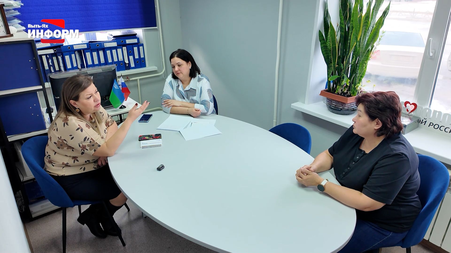 Депутаты ведут приём по личным вопросам