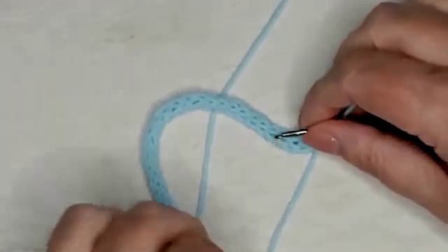 Как связать шнурок крючком для одежды или обуви?