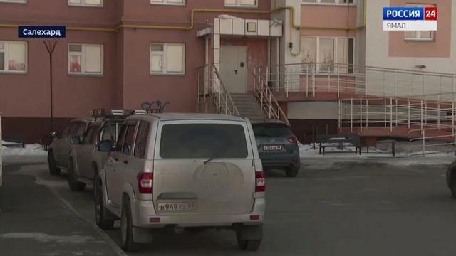 В Салехарде такси сбило шестилетнюю девочку во дворе жилого дома